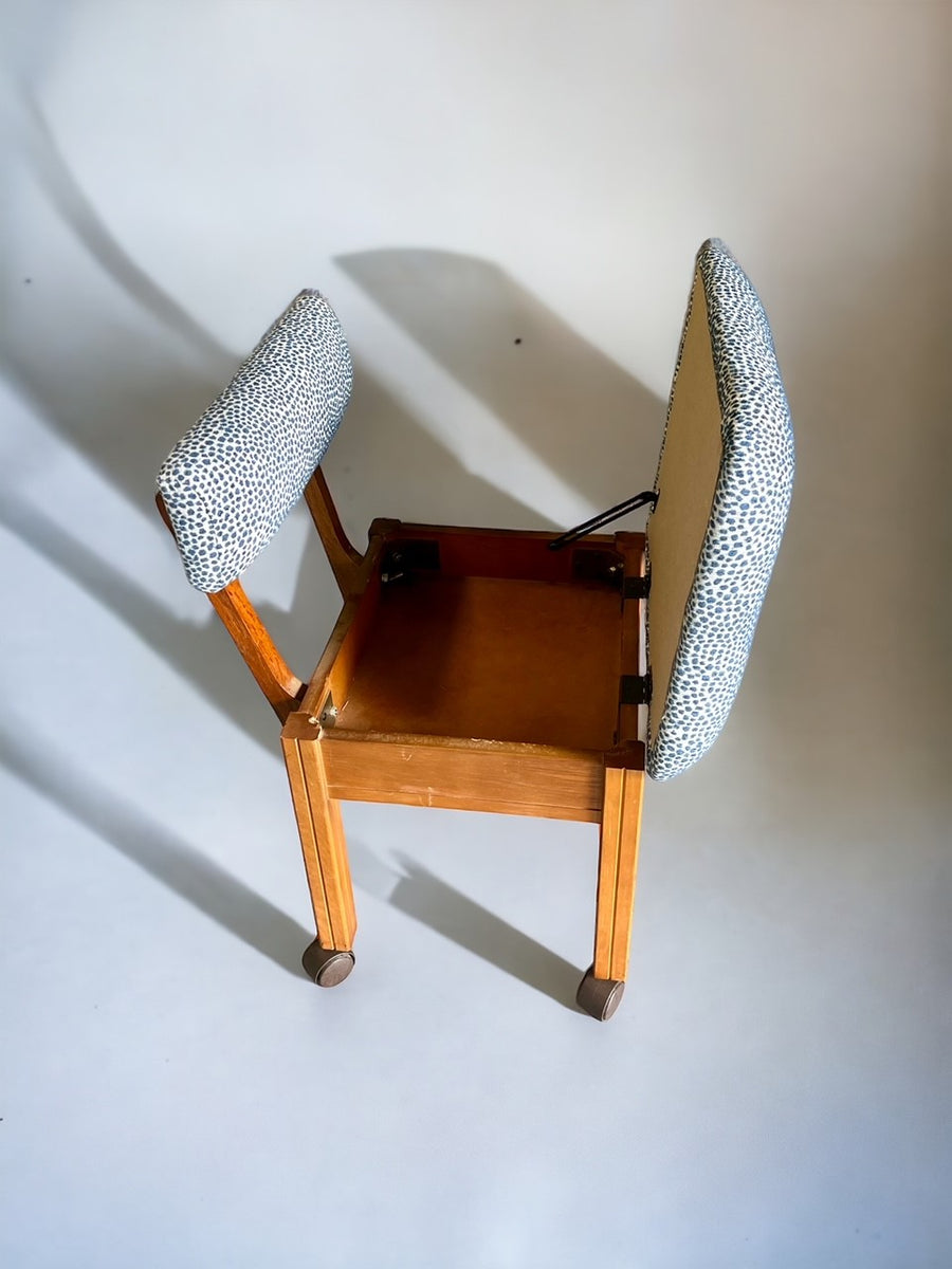 Singer Sewing Chair – Upscale Mercantile